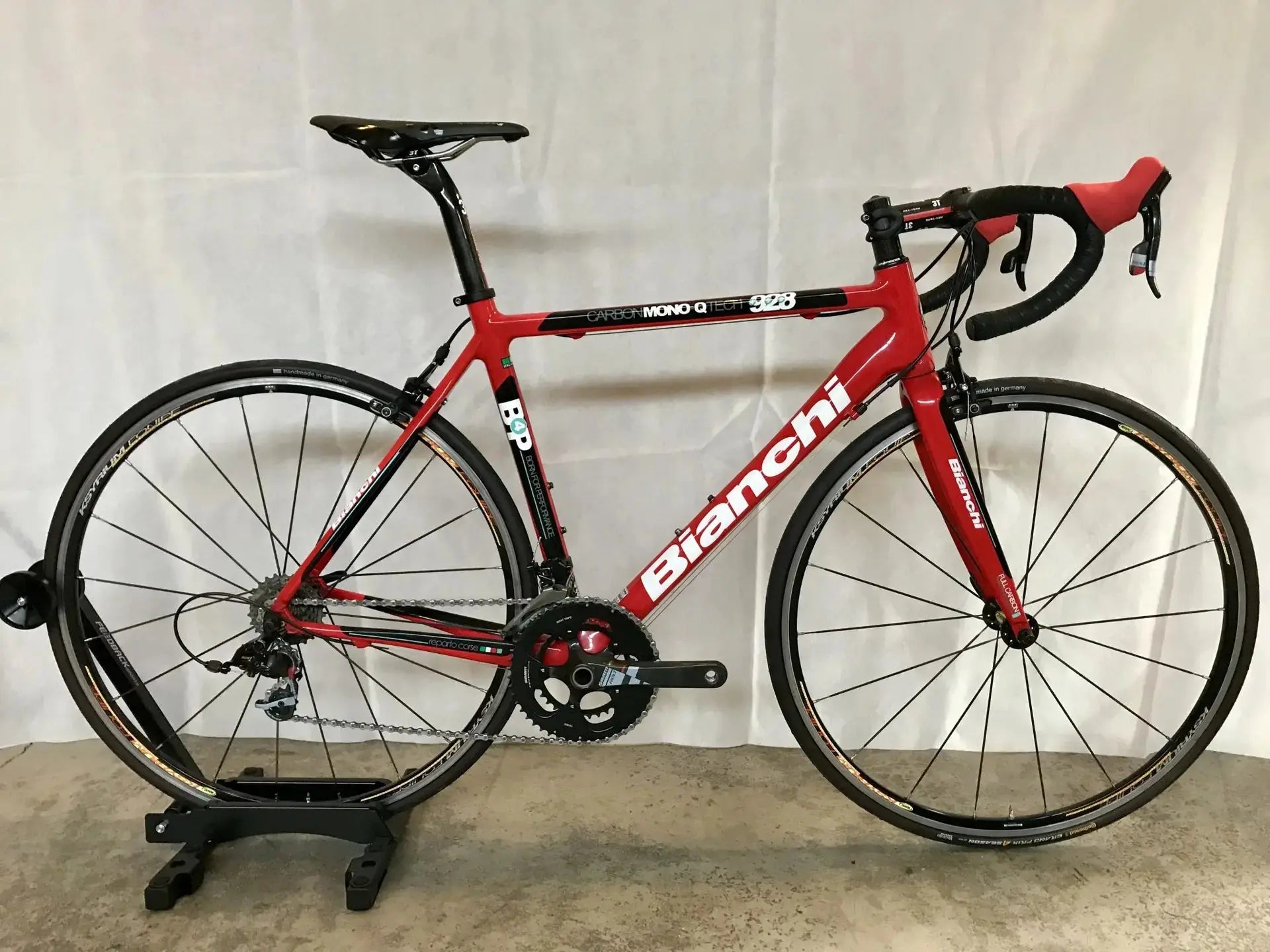 Bianchi 928 Road Bike (55cm) - Pre-Owned Bikes at Dialed Cycling Lab